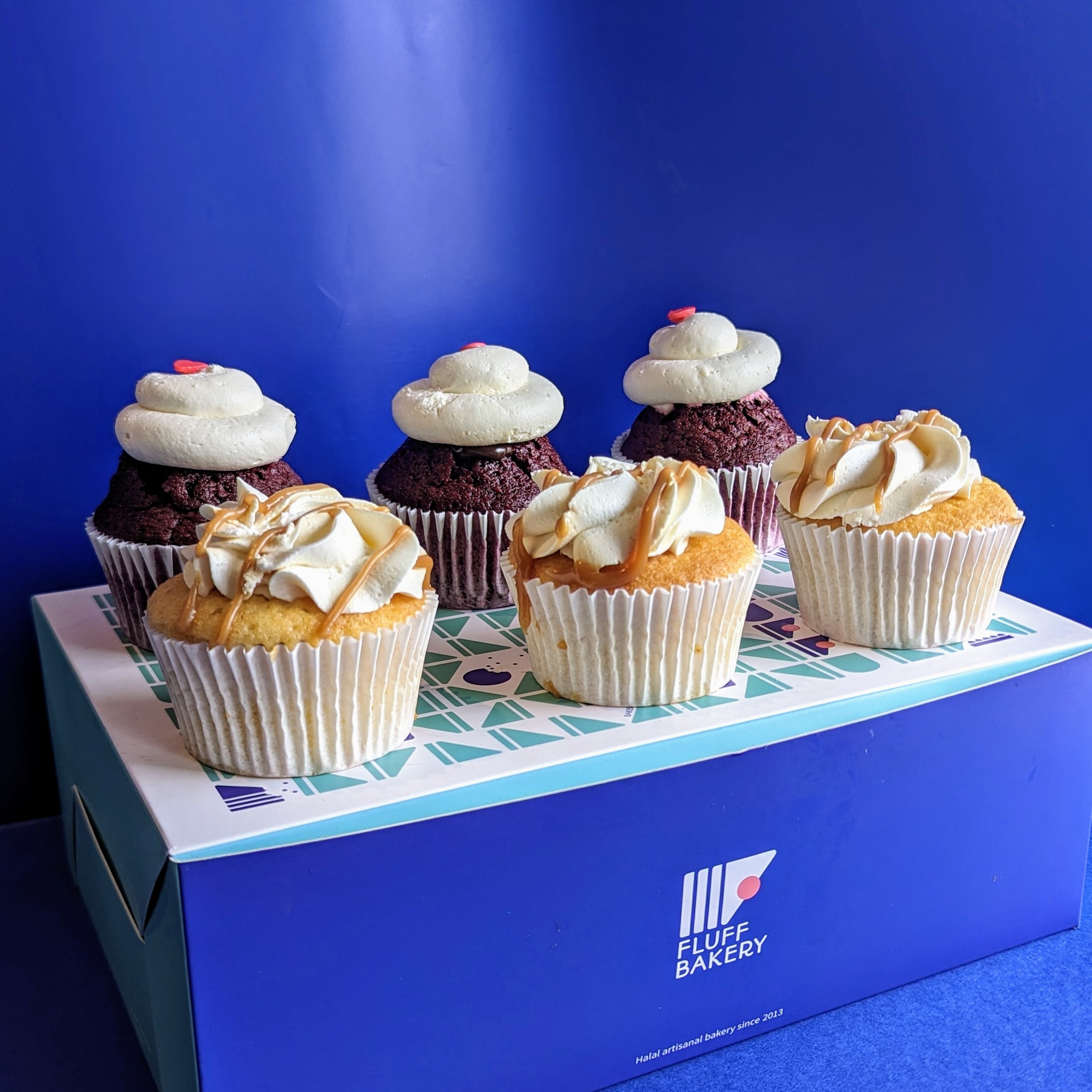 Box of 6 Mix Signature Cupcakes